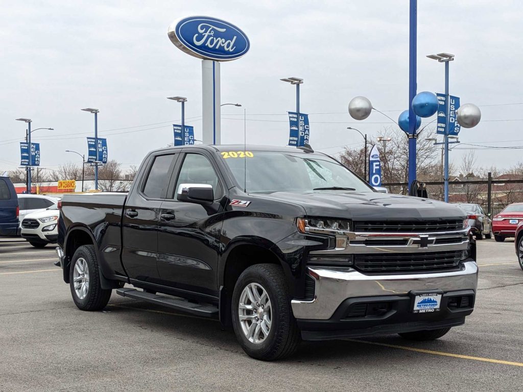 2020 Chevrolet Silverado 1500 LT - Chicago Used Chevy Truck